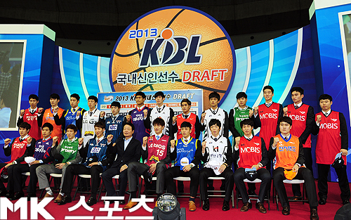 2013 KBL 신인 드래프트 `프로 도전 지켜봐주세요` [mk포토]