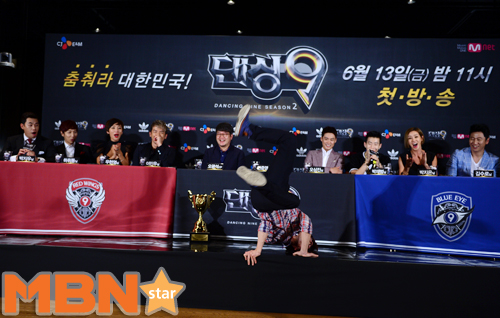 `댄싱9` 시즌2 안준영 PD, `댄스도 문제없어!` [MBN포토]
