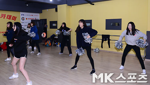 `치어리딩 맹연습중인 WKBL 얼짱 6인방` [MK포토]