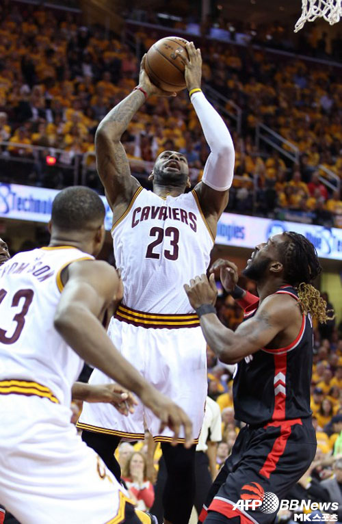 [NBA PO] 클리블랜드, 토론토에 기선제압...31점 차 대승