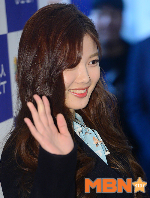 김유정 `해맑은 손인사` [MBN포토]