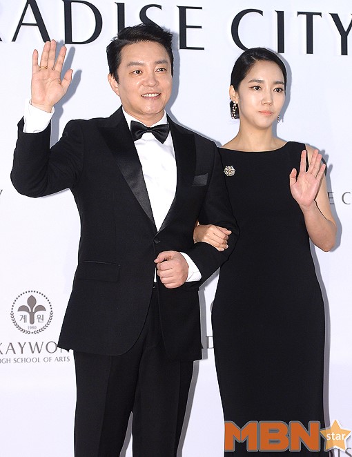 이범수 부인 이윤진 남편 못지 않은 화려한 이력 소유자