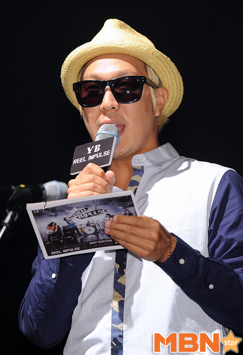 [MBN포토] YB 쇼케이스 하하, `MC 맡았어요~`