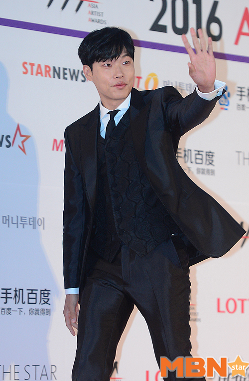 류준열 `저도 AAA시상식 왔어요` [MBN포토]