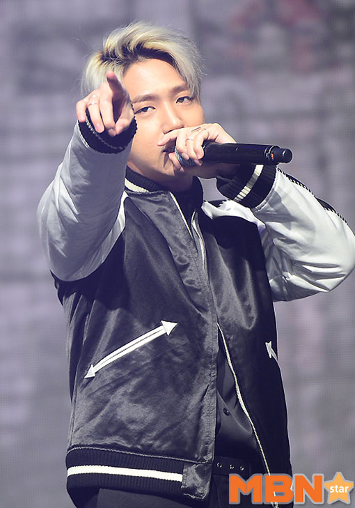 B1A4 바로 `화려한 무대 카리스마` [MBN포토]