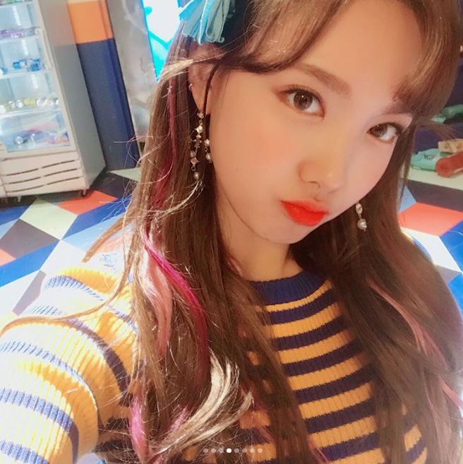 “청순부터 깜찍까지”…트와이스 나연, 출구 없는 팔색조 매력