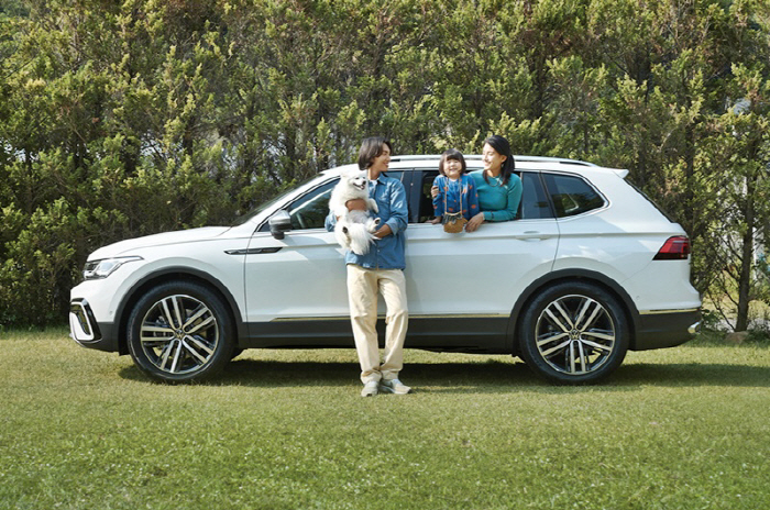 "2년 기다린 아빠차 왔다"…‘7인승 독일차’ 5000만원, 티나는 매력 발산 [카슐랭]